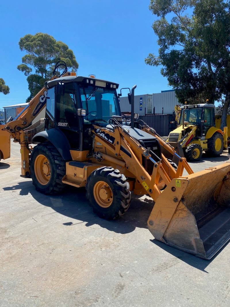 Backhoe 580ST 2012 | KW Earthmoving & Concreting